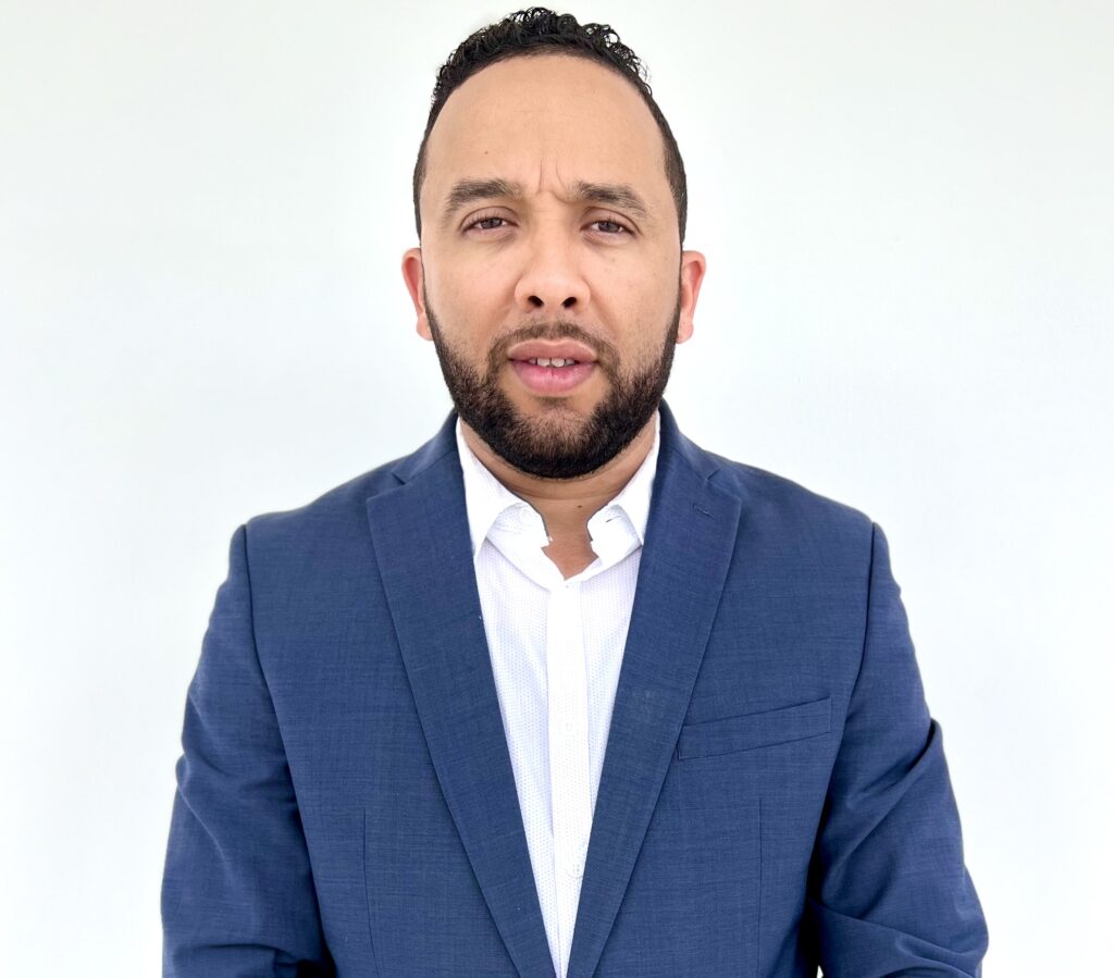 Angel Alberto Izquierdo Inoa | Goberna